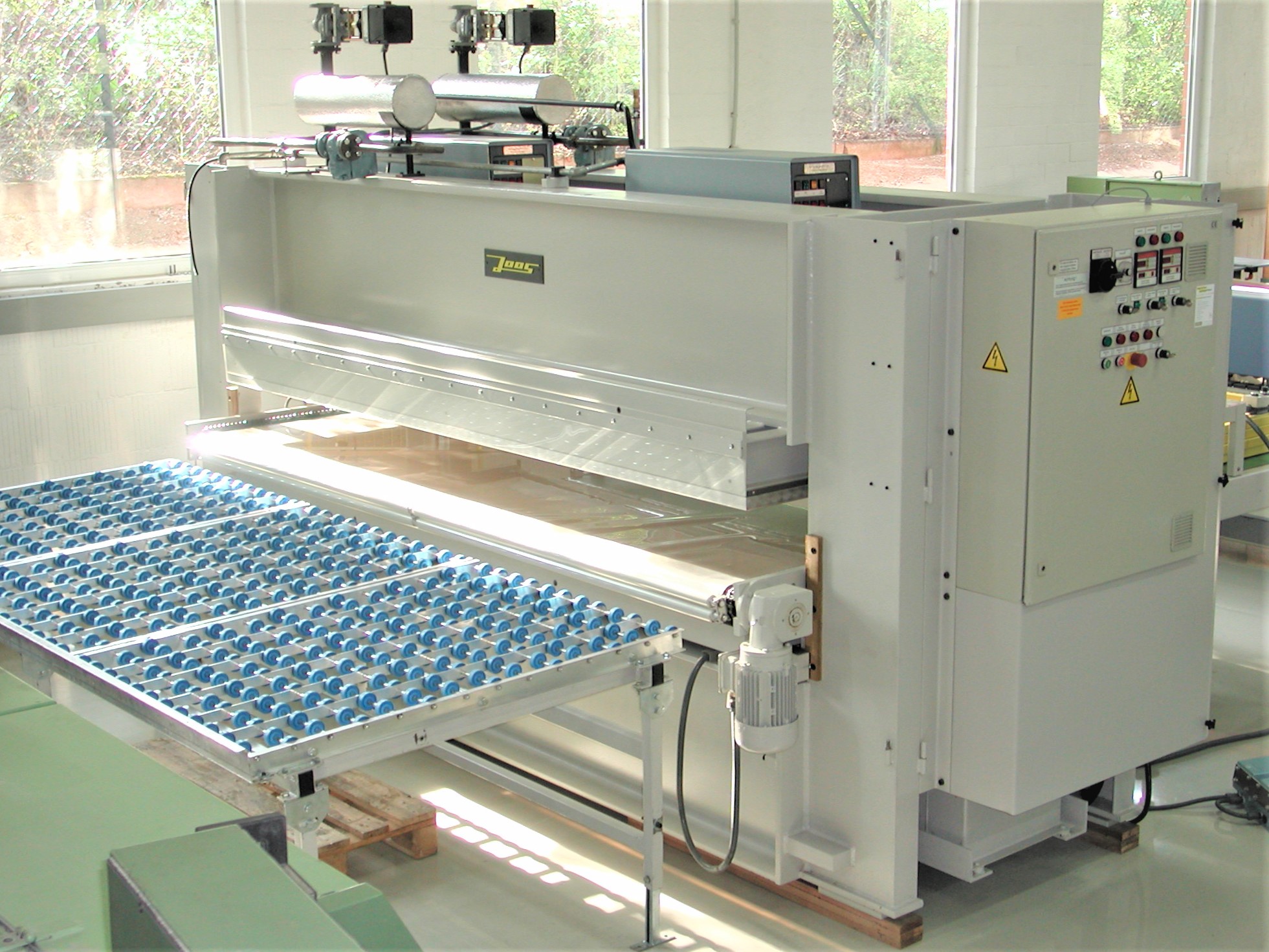 JOOS DLP 140 throughfeed press - MELCHIOR MACHINES