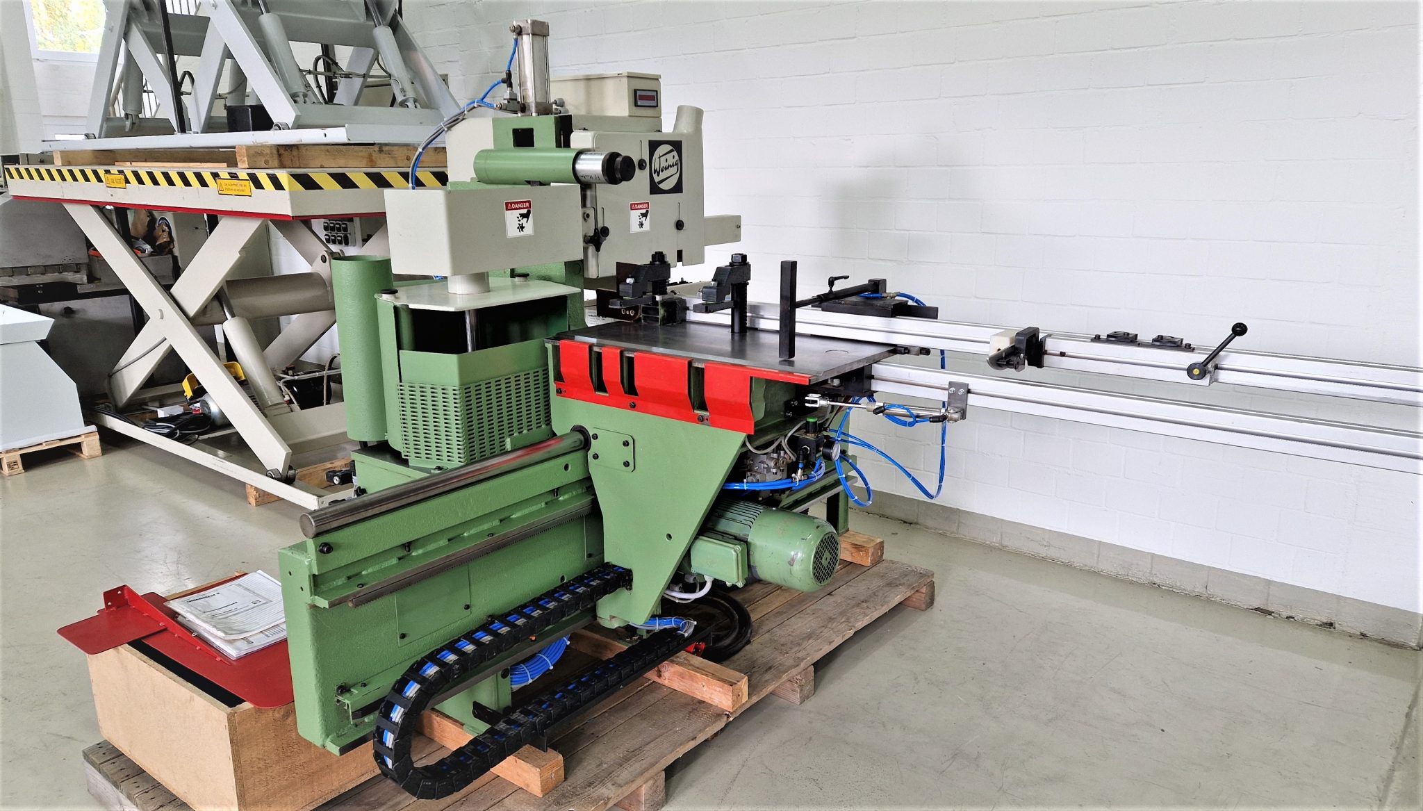 WEINIG Unitec UT 5 Zapfenschneid- und Schlitzmaschine